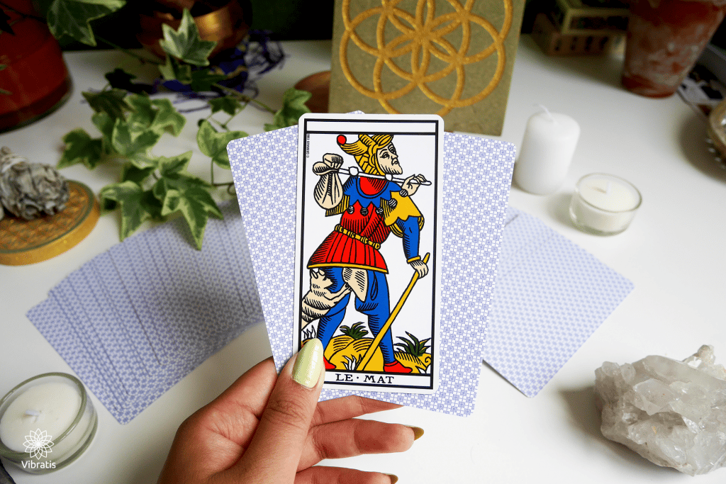 Le Mat dans le Tarot de Marseille : Signification, Interprétation
